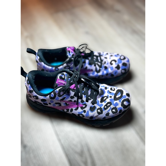 Brooks | Shoes | Brooks Revel 5 Womens Running Shoes Leopard Print ...